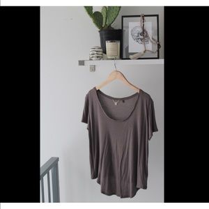 Tops | At Hilo Tee | Poshmark